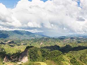 Xieng Khouang Plateau - Home To "Plain Of Jars" - Asia Open Tours