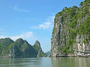 Cong Dam Area - Halong Bay Attractions - Asia Open Tours
